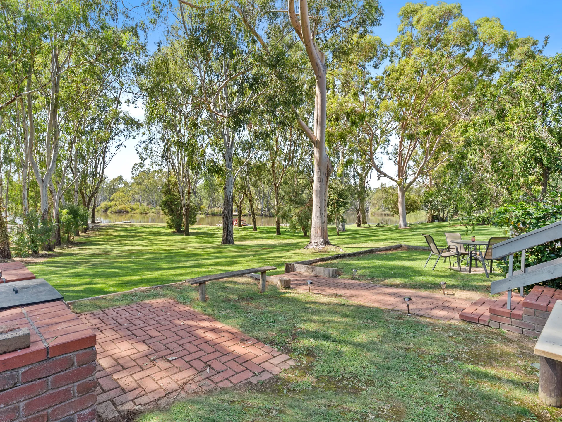 Water's Edge Bundalong | Yarawonga Escapes
